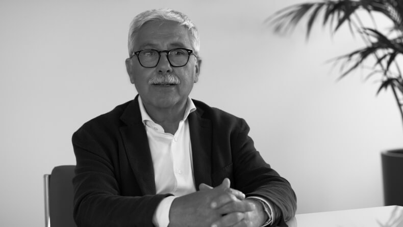 VRM SPA - Italian Luxury Manufacturing - VRM SPA